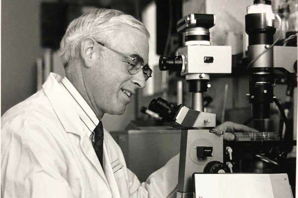 Remembering John Mendelsohn, a Pioneer of Targeted Therapy for Cancer ...
