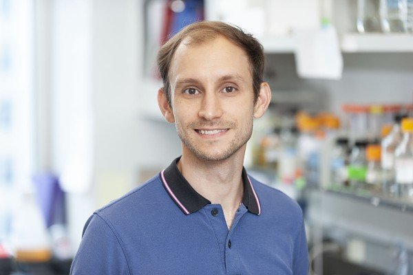 Garrett Warren | Sloan Kettering Institute