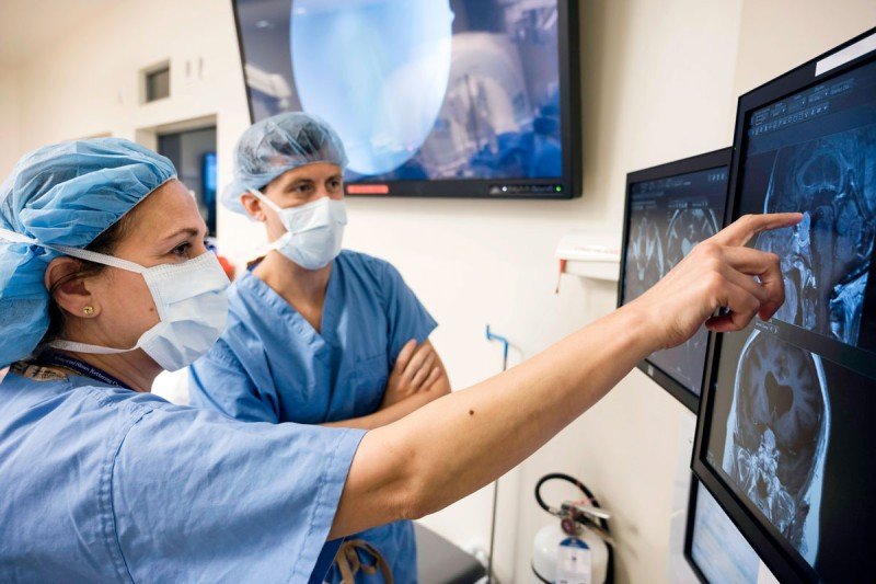 Primary Brain Tumor Diagnosis, Biopsy & Surgery | Memorial Sloan ...